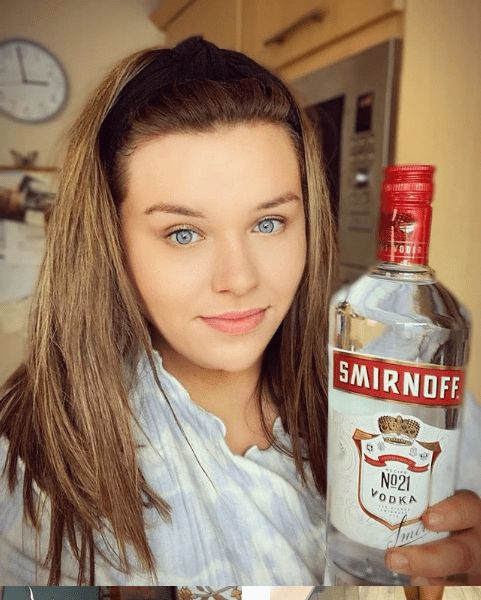 Diageo use Jenny Donohue – Smirnoff 40% #alcoholad #womenshealth ...